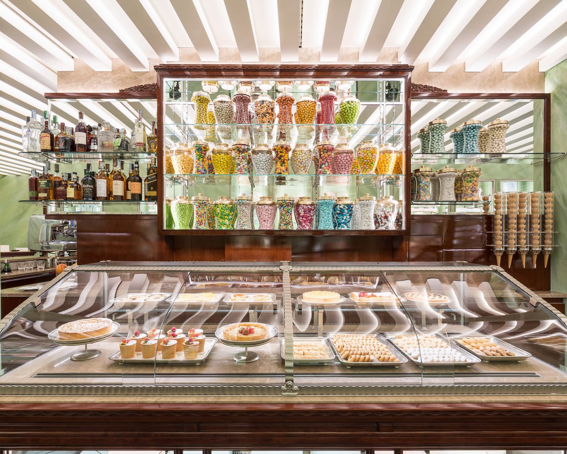Best Patisseries In The World From Carl Marletti Patisserie, France to ...